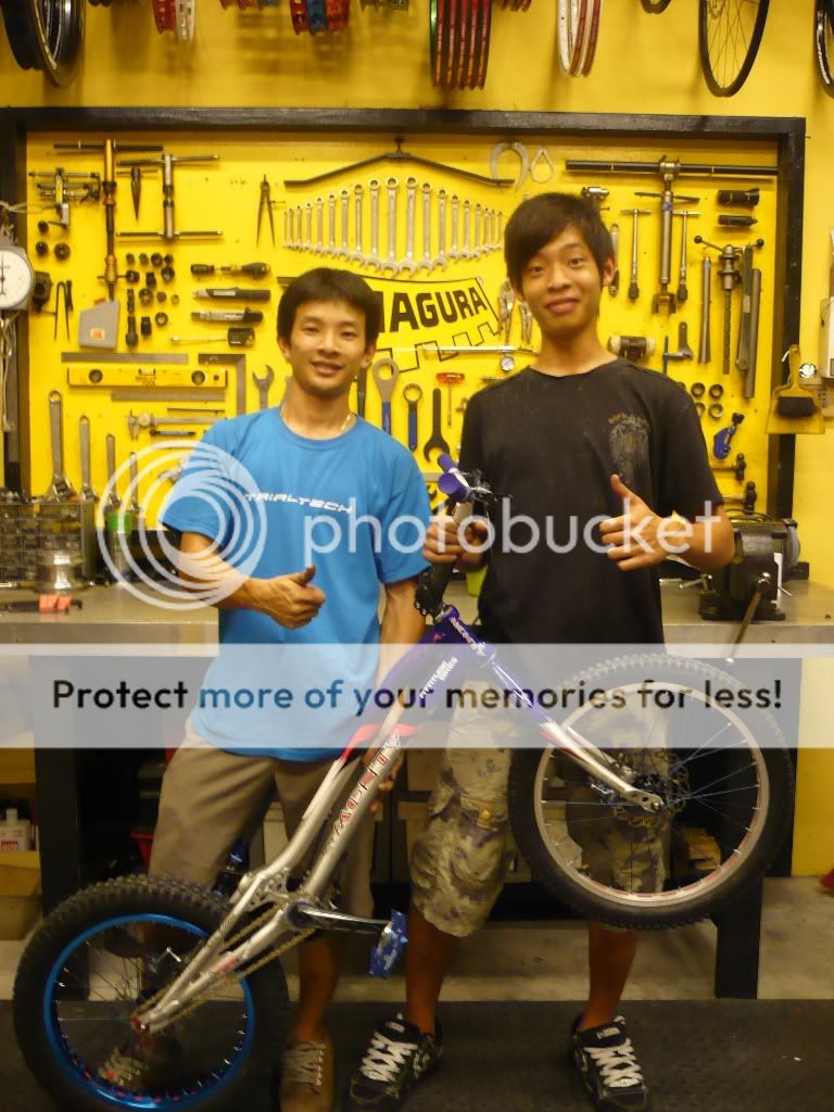 Team WorldCat AttitudeBikes Trial Team 2009 team-worldcat-attitudebikes-trial-team-2009